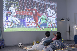 科普：家用投影仪怎么选？LCD